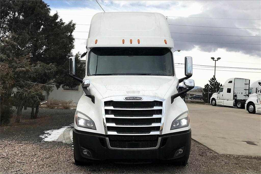 Freightliner Corp. CASCADIA