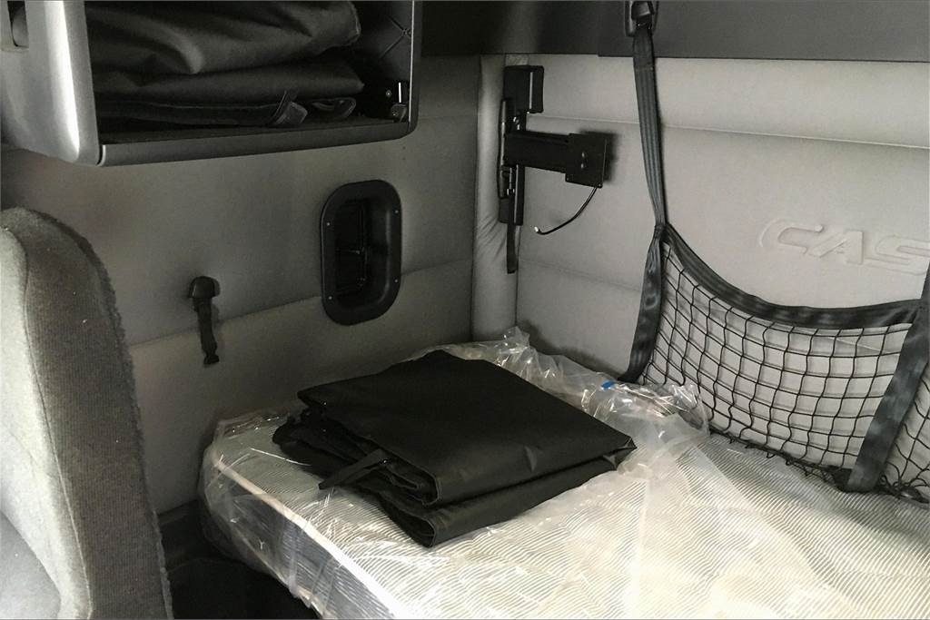Freightliner Corp. CASCADIA