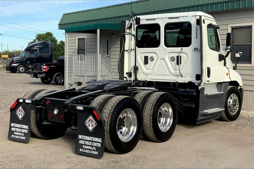 Freightliner Corp. PX113064ST