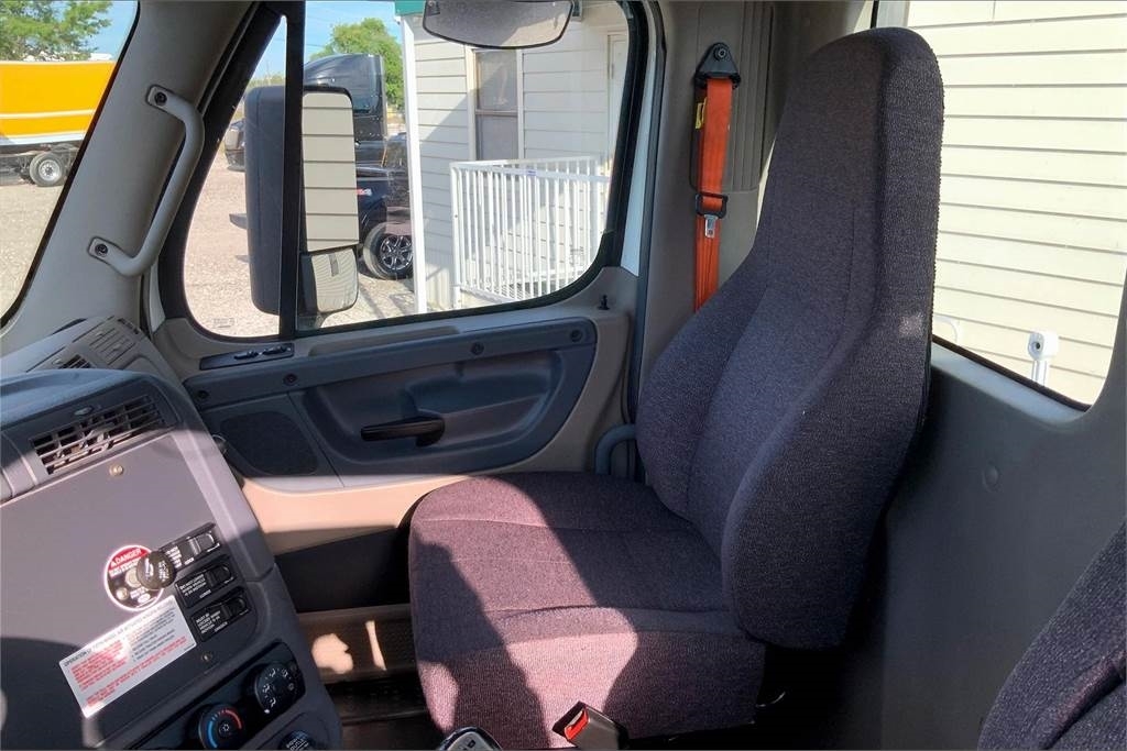 Freightliner Corp. PX113064ST