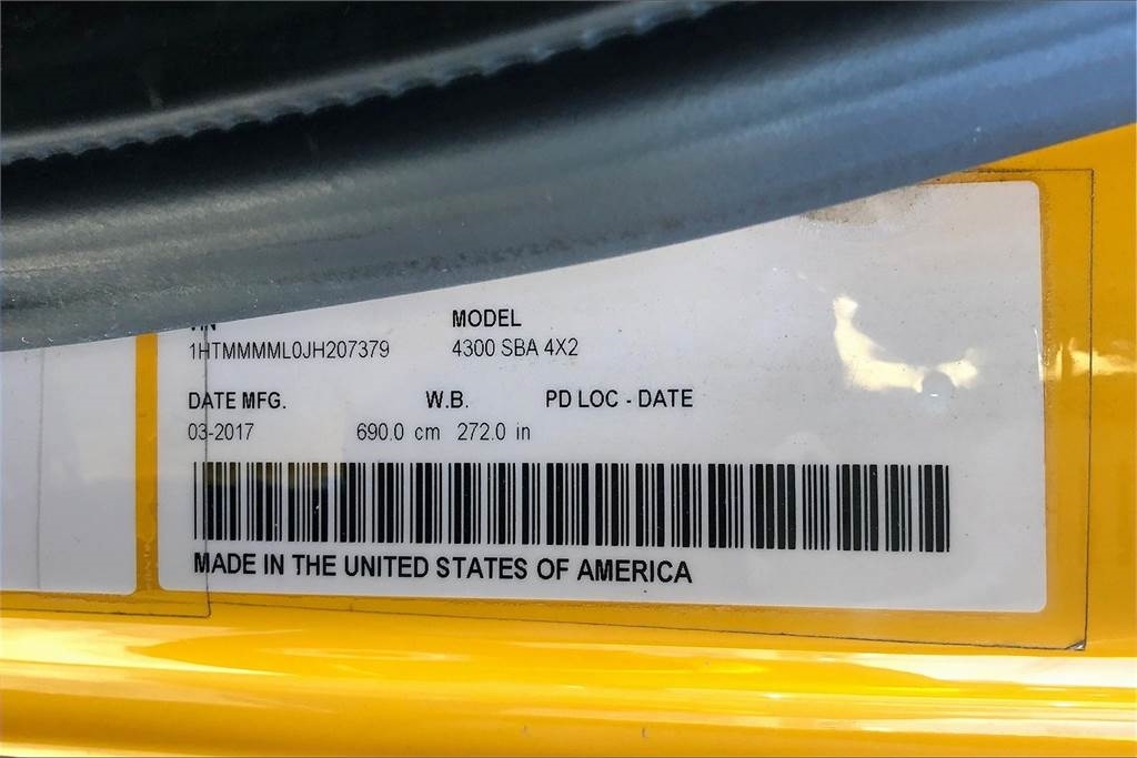 International 4300 SBA 4X2