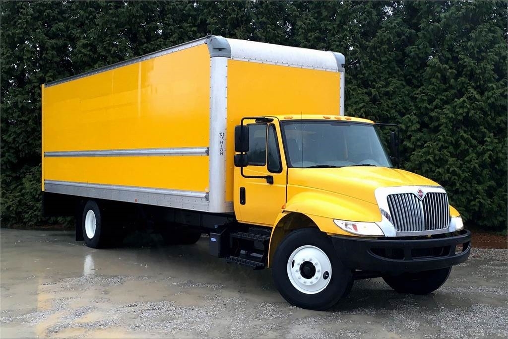 International 4300 SBA 4X2