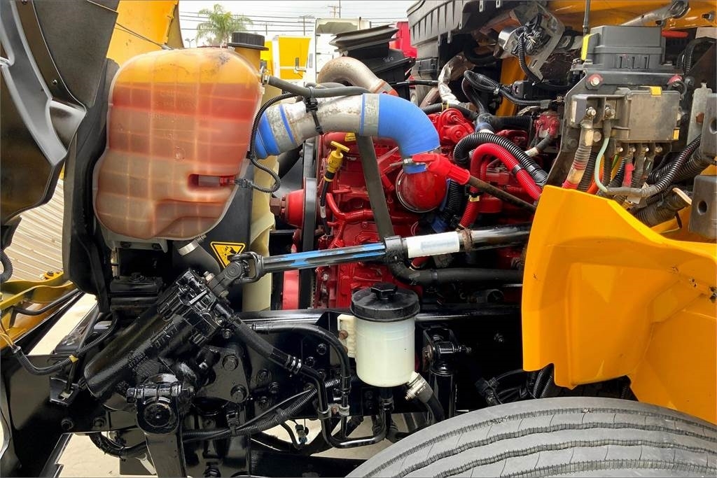 International 4300 SBA 4X2