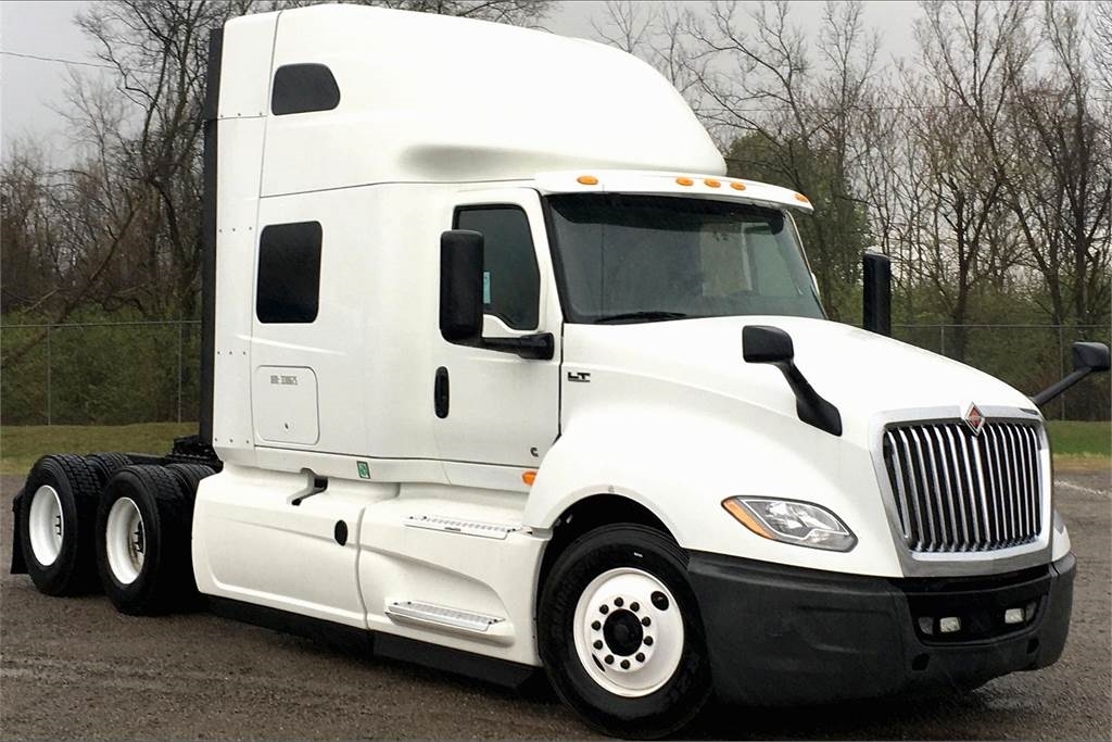 International LT625 6x4