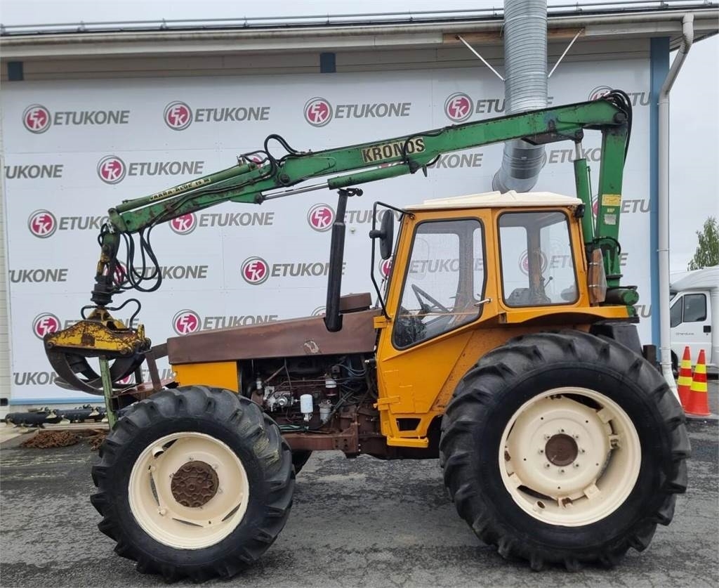 Valmet 802-4 - Traktorit - Maatalous - Agritek-vaihtokoneet