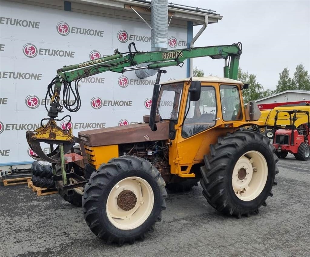 Valmet 802-4 - Traktorit - Maatalous - Agritek-vaihtokoneet