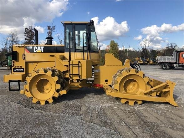 CAT 815F