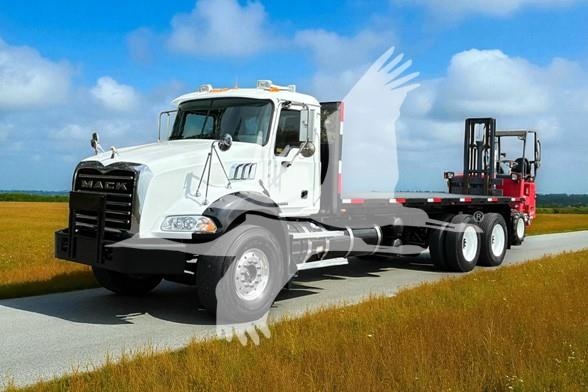 Mack GRANITE GU813