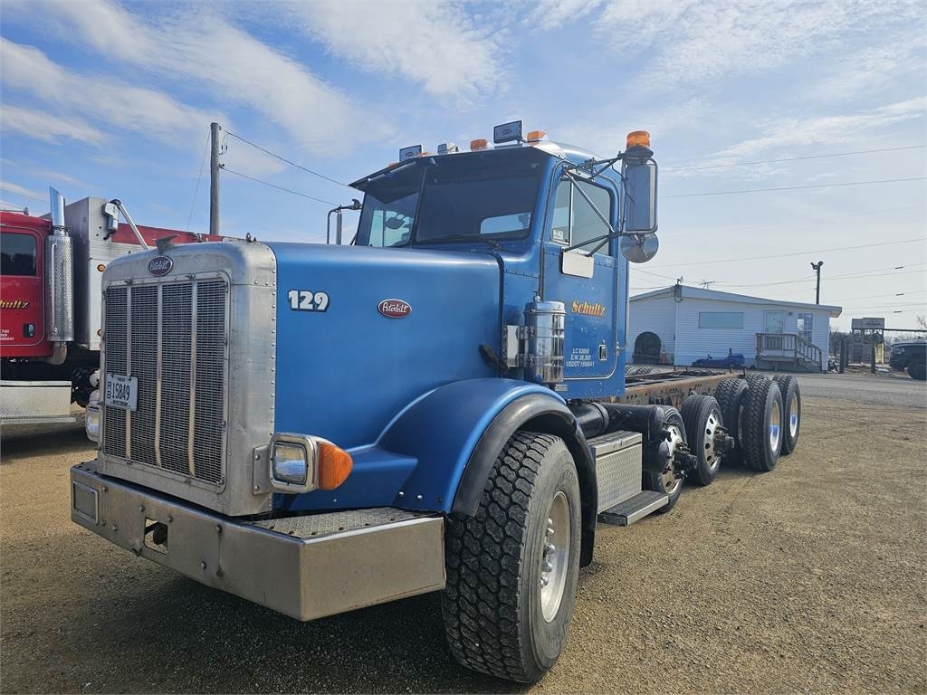Peterbilt Heavy Duty Trucks & Truck Trailers For Sale | Ritchie List