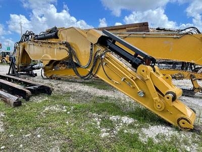CAT 390FL UHD