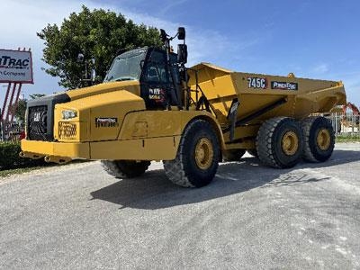 CAT 745C