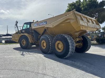CAT 745C
