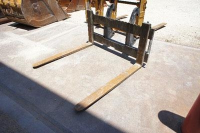 CAT 930G/420E IT Pallet Forks, 48
