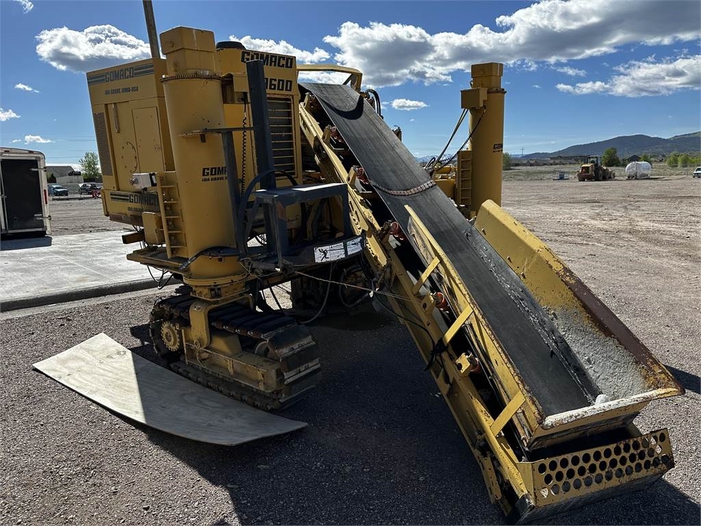 Gomaco GT-3600 Curb & Gutter Machine