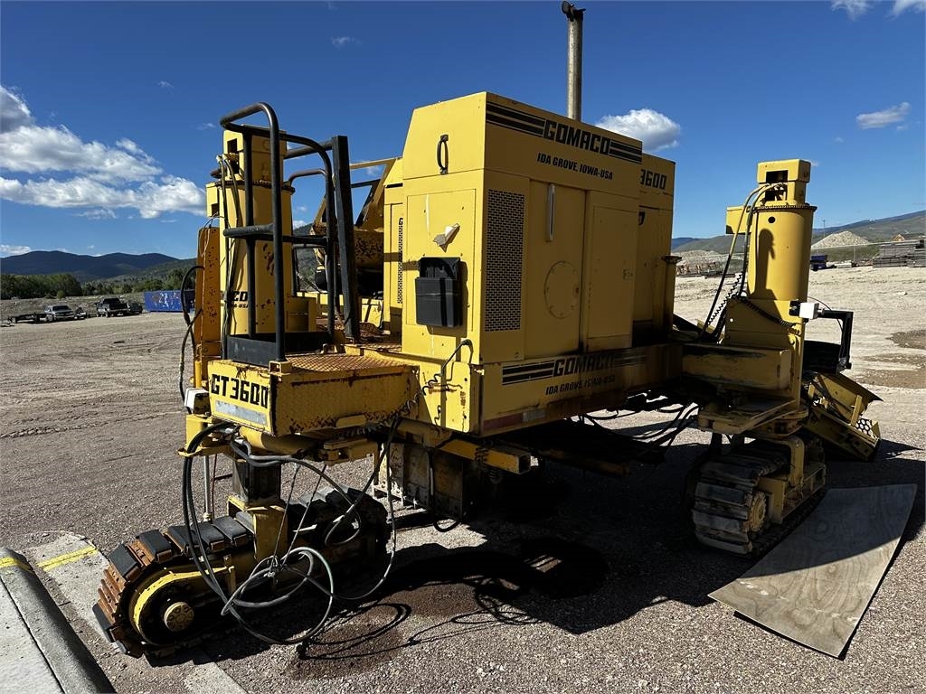 Gomaco GT-3600 Curb & Gutter Machine