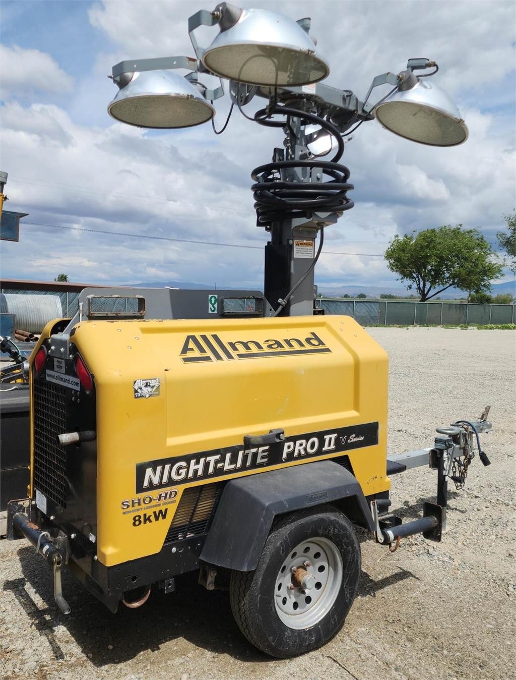 Allmand Bros Portable Night-Lit Pro II V Genset