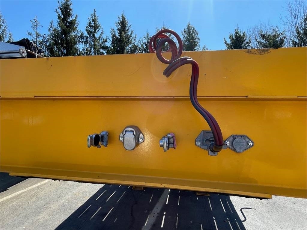 Better Built TRAILER 35-Ton Equipment Trailer