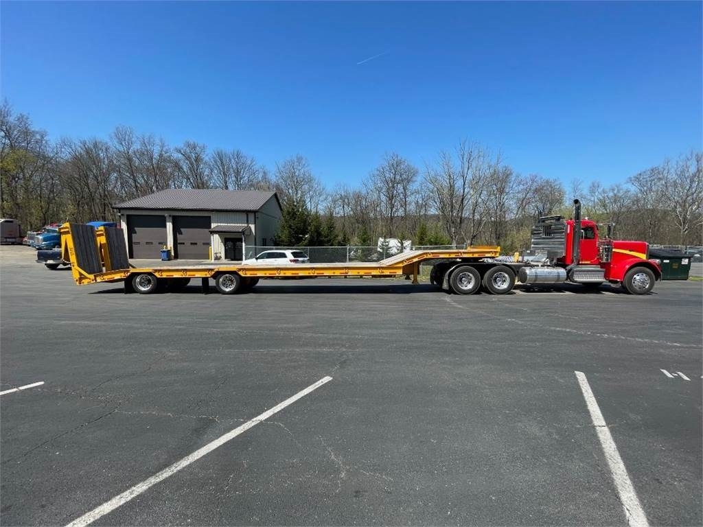 Better Built TRAILER 35-Ton Equipment Trailer