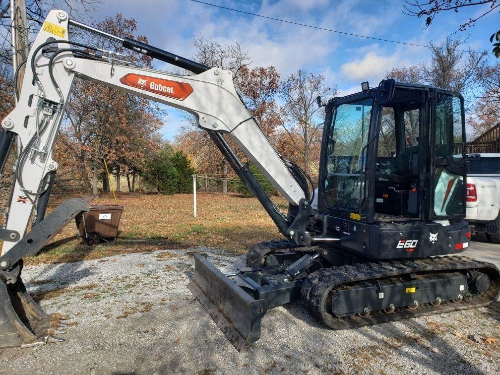 Bobcat E60R2