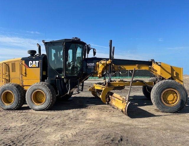 CAT 140M3 AWD