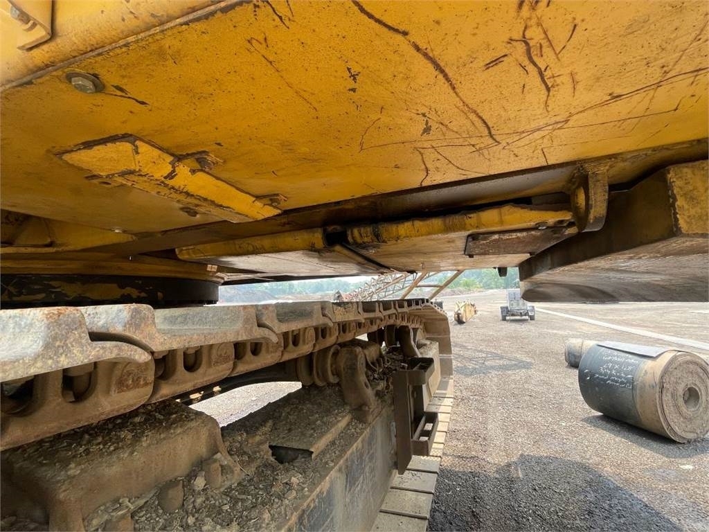 CAT 245D Long Reach