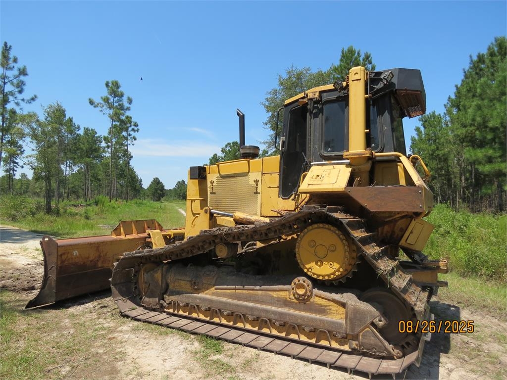 CAT D6M LGP