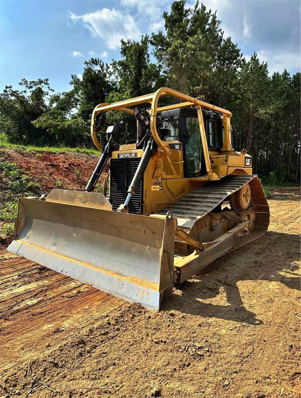 CAT D6T LGP