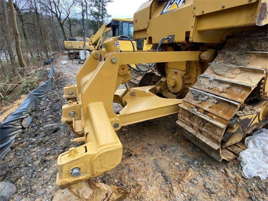 CAT D6T XL