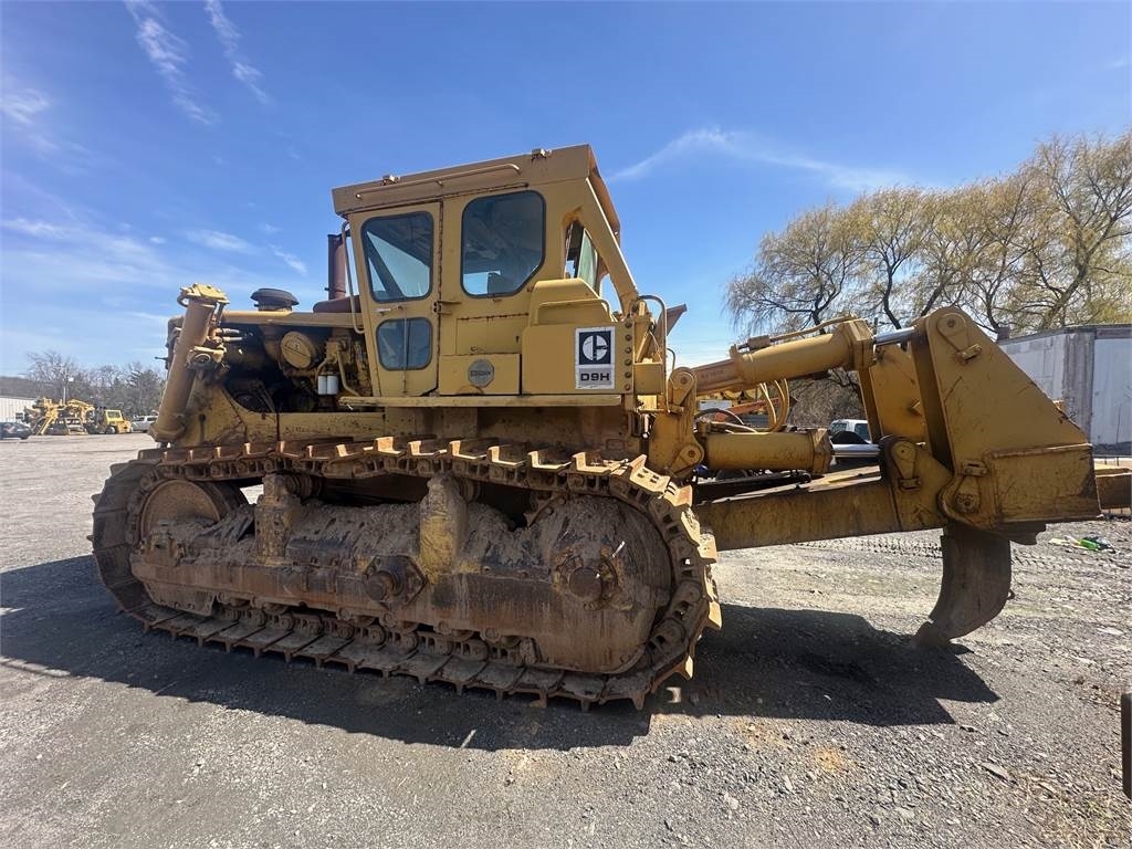 CAT D9H