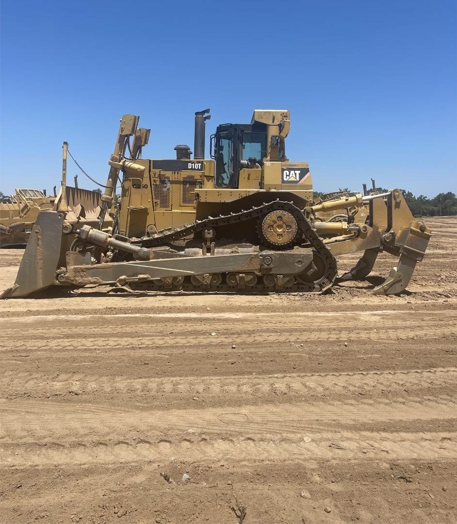Caterpillar D10T