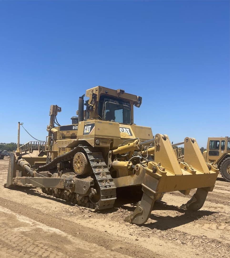 Caterpillar D10T