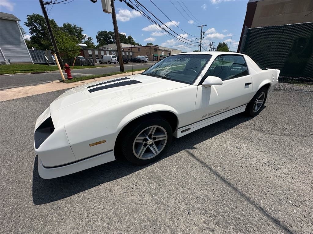 Chevrolet Camaro IROC Z28