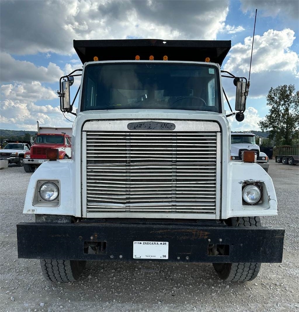 Freightliner FLC