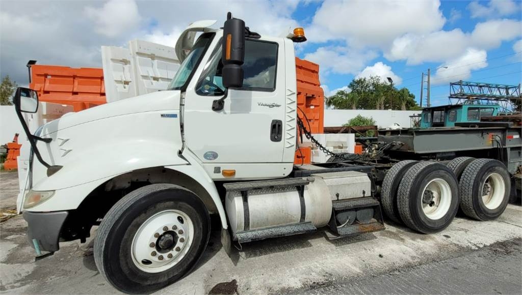 S/A Day Cab Truck Tractor For Sale | Ritchie List