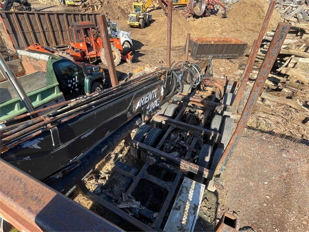 International 7400 6X4 Grapple