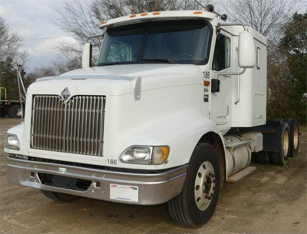 International 9200i