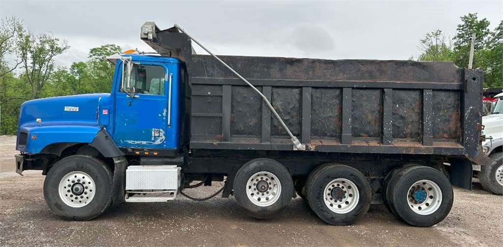 International Paystar 5000