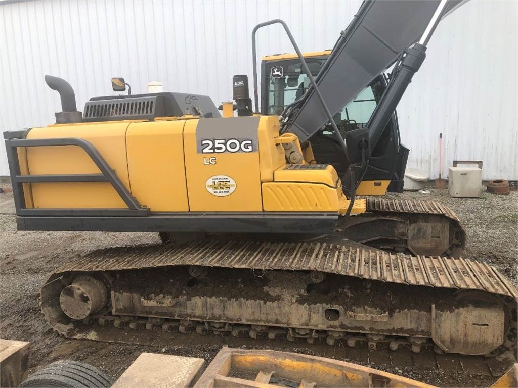 John Deere 250G LC