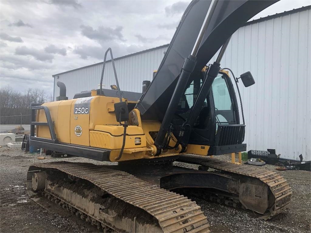 John Deere 250G LC