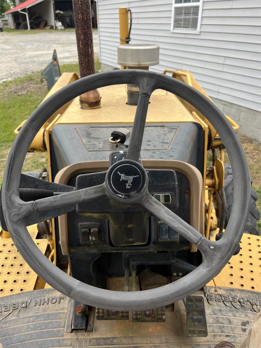 John Deere 410e 0085