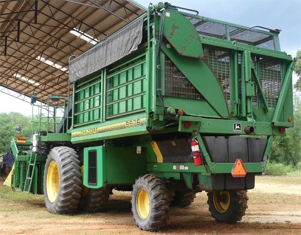 John Deere 9976