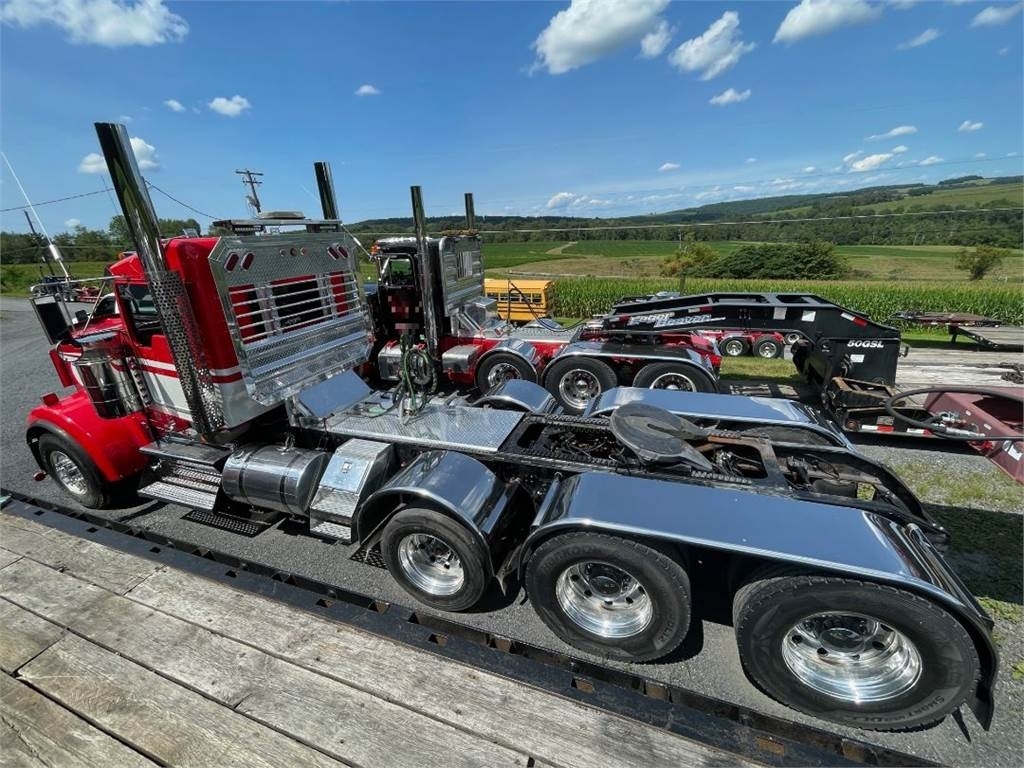 Kenworth W900 Heavy Hauler