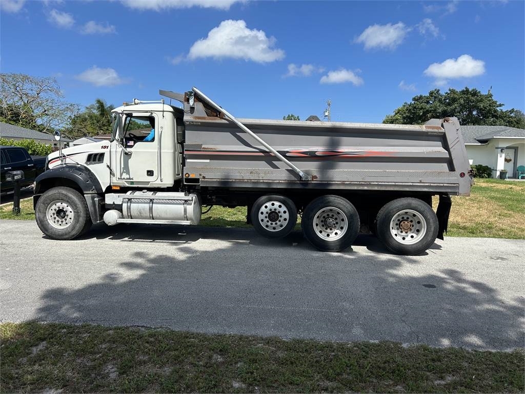 Mack GU Granite