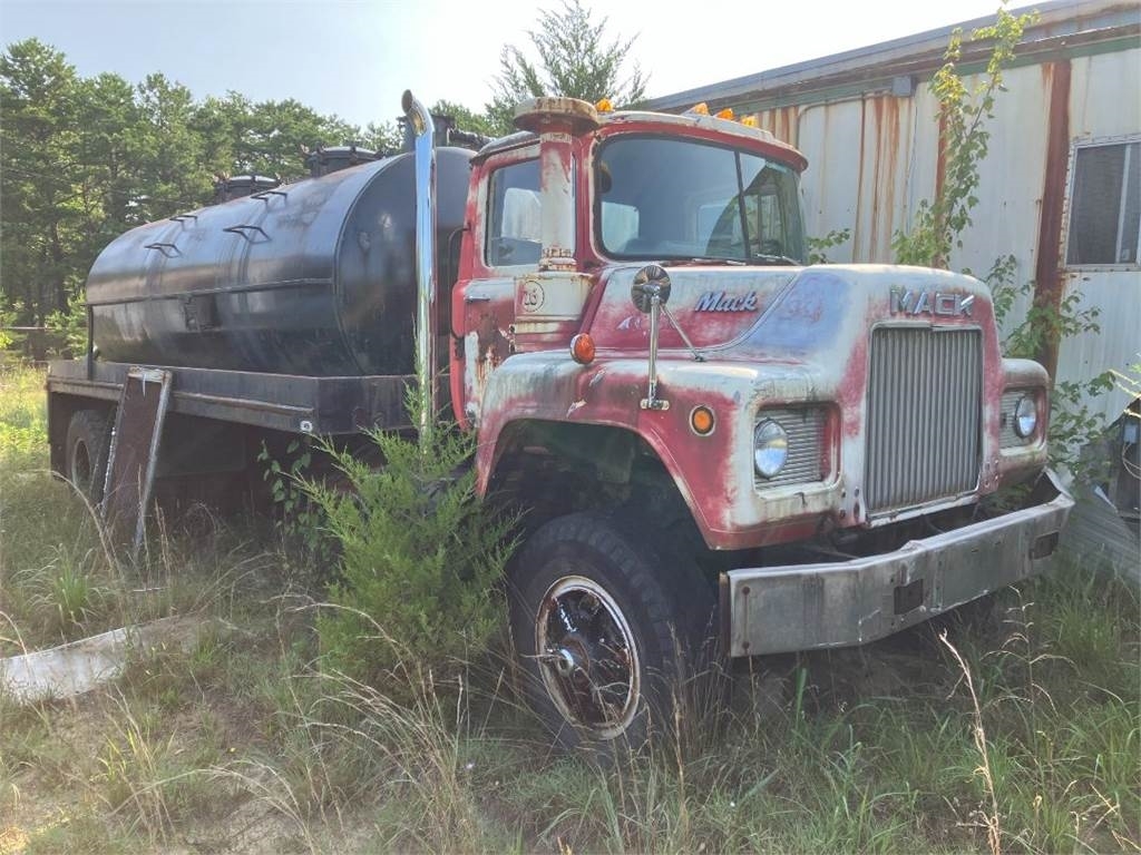 Mack Tanker