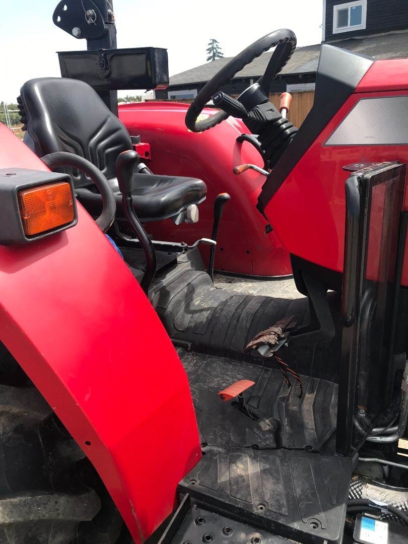 Massey Ferguson 4708