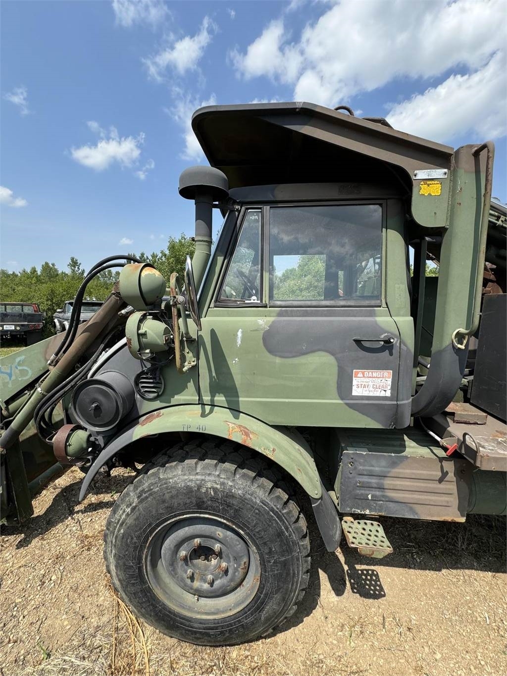 Mercedes-Benz Unimog 419