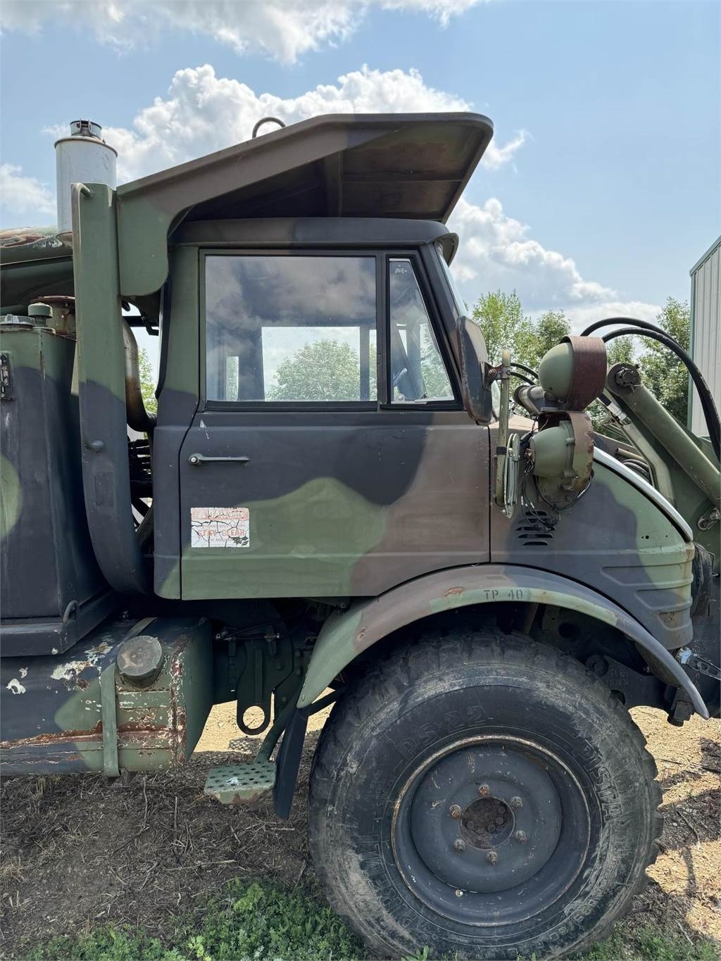 Mercedes-Benz Unimog 419