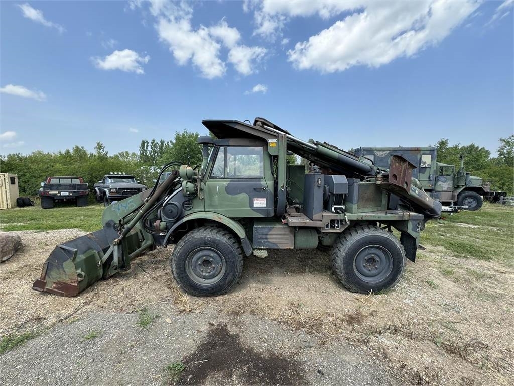 Mercedes-Benz Unimog 419