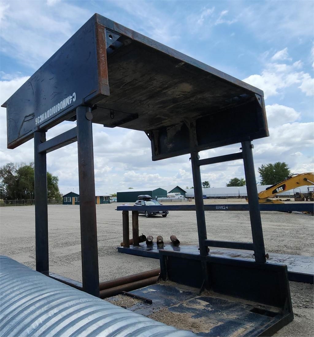 [Other] GME 8' MANHOLE BOX