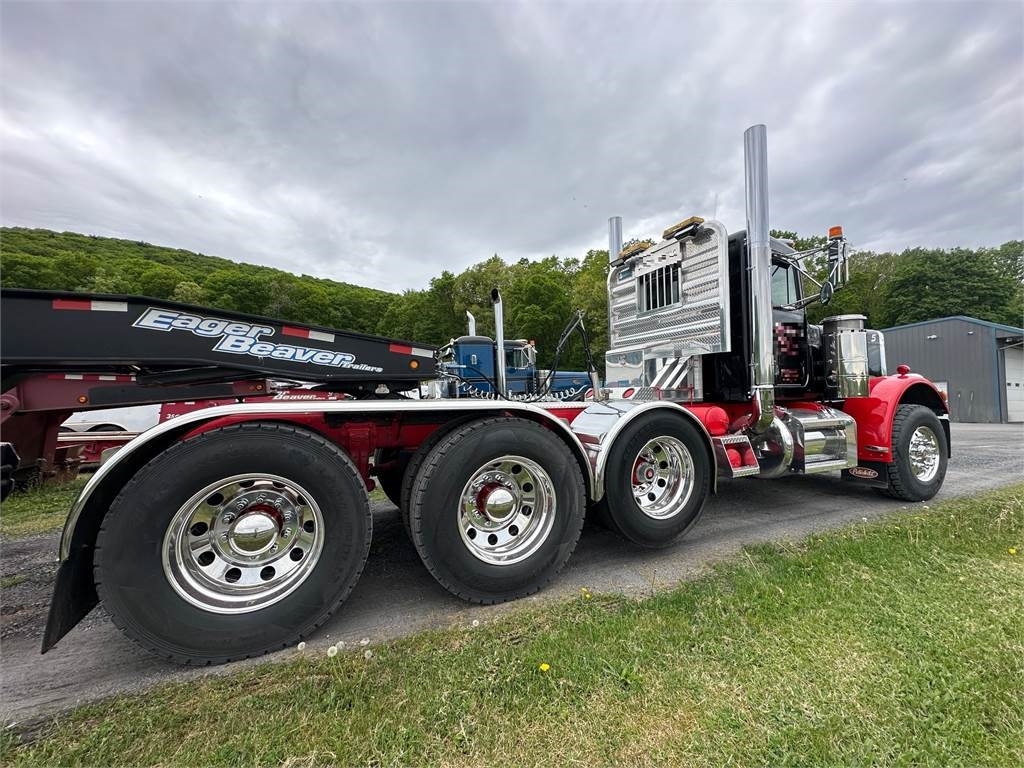 Peterbilt 359